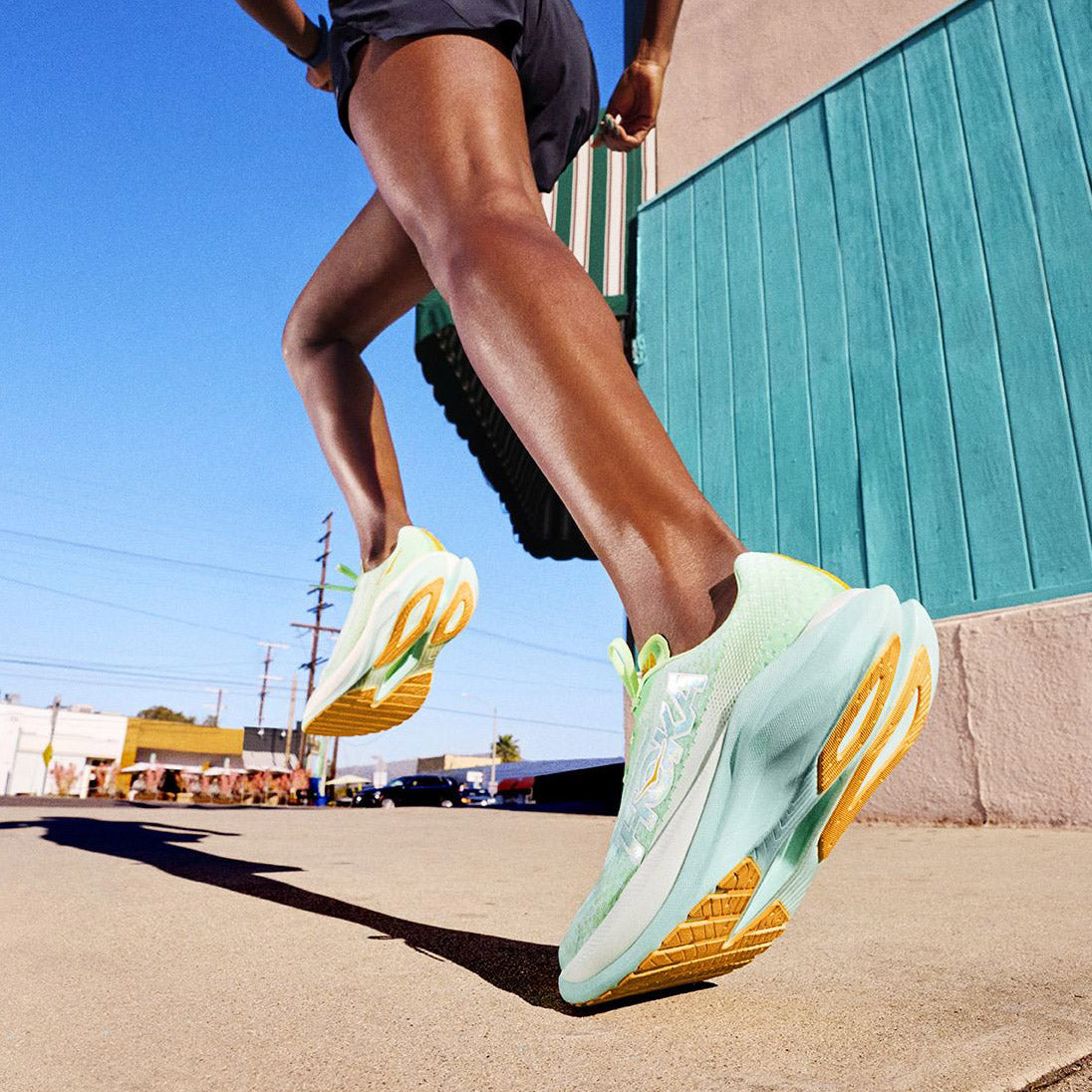 Women's Road Running Shoes – RUNNERCART